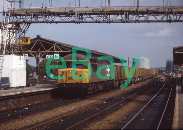 35MM RAILWAY SLIDE of Class 56 56051 @ Reading Copyright to buyer £4.99 ...