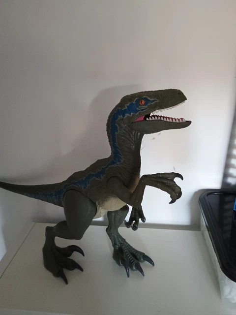 JURASSIC WORLD DINOSAUR Super Colossal Velociraptor Blue Figure Mattel ...