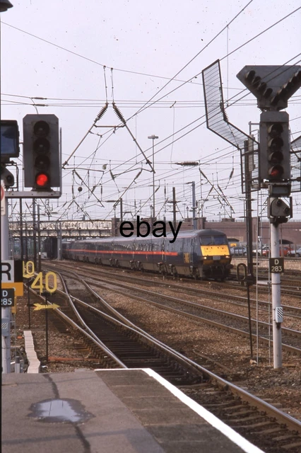 35MM RAILWAY SLIDE- DVT Electric Loco Class 82. 82201 @ Doncaster £2.99 ...