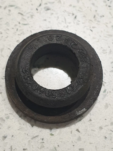 MERCEDES-BENZ W123 W124 W201 W463 Radiator Mounting Bush Grommet ...