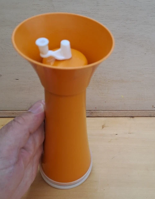 TUPPERWARE VINTAGE ORANGE Saupoudreuse Tamis moulin Farine Sucre ...