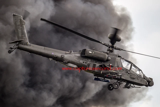 ORIGINAL ARMY AIR Corps AH-64 Apache helicopter A4 photograph print EUR ...