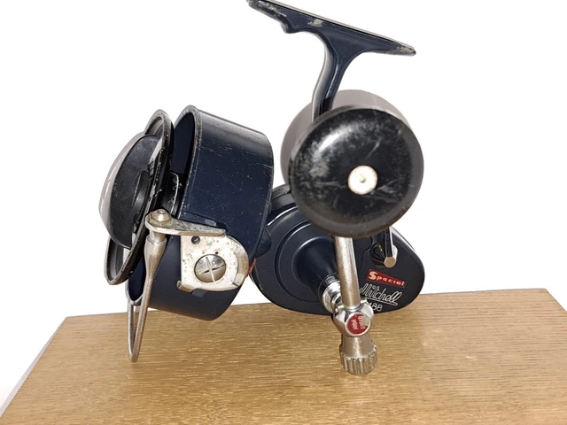 ANCIEN MOULINET MITCHELL de mer 488, modèle bleu foncé de 1975 EUR 20 ...