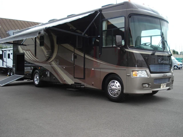 GULFSTREAM CRESCENDO 325 american motorhome rv GARAGE TOY HAULER tak ...