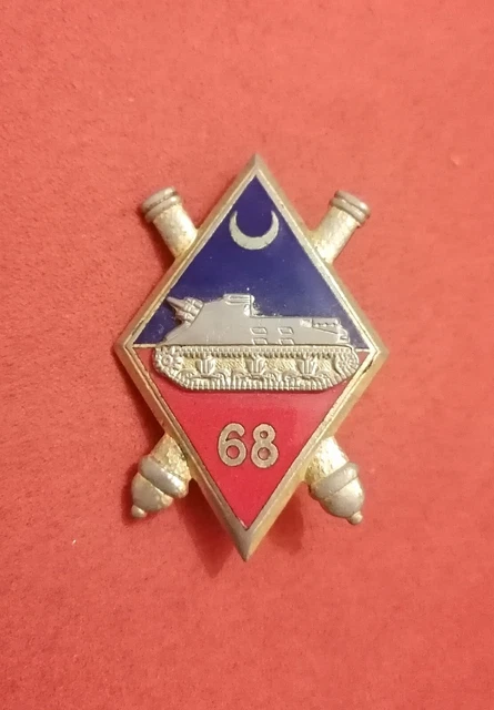 INSIGNE 68°REGIMENT D'ARTILLERIE D'afrique - Émaillé EUR 3,00 - PicClick FR