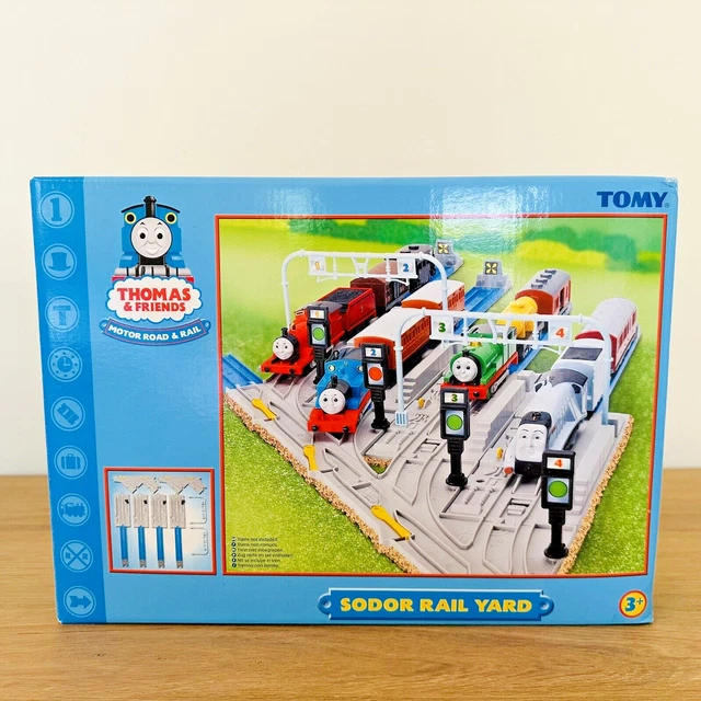 SODOR RAIL YARD - Thomas & Friends Trackmaster Motorised Railway Trains ...