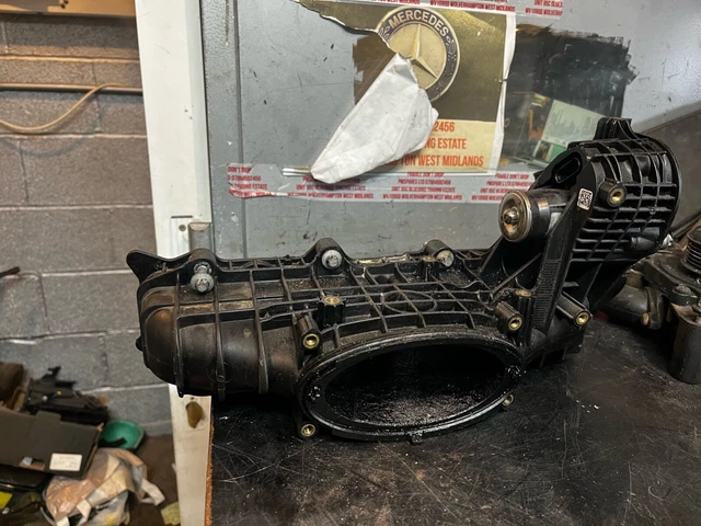 MERCEDES C220 CDI W204 09-14 Om651 Air Intake Manifold A6510900037 £99. ...