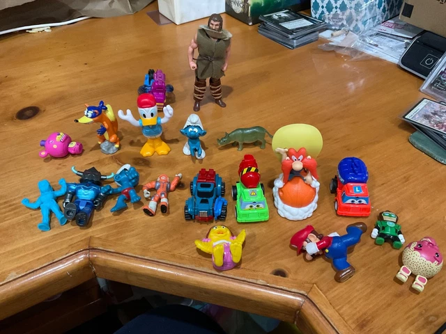 19 VERY RANDOM toys figures mixed lot $20.00 - PicClick CA