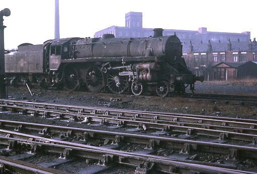 ORIGINAL COLOUR SLIDE of 73028 BR Standard steam loco £4.99 - PicClick UK