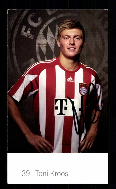 TONI KROOS AUTOGRAFO mappa il Bayern Monaco 2010-11 ORIGINALE FIRMATO ...