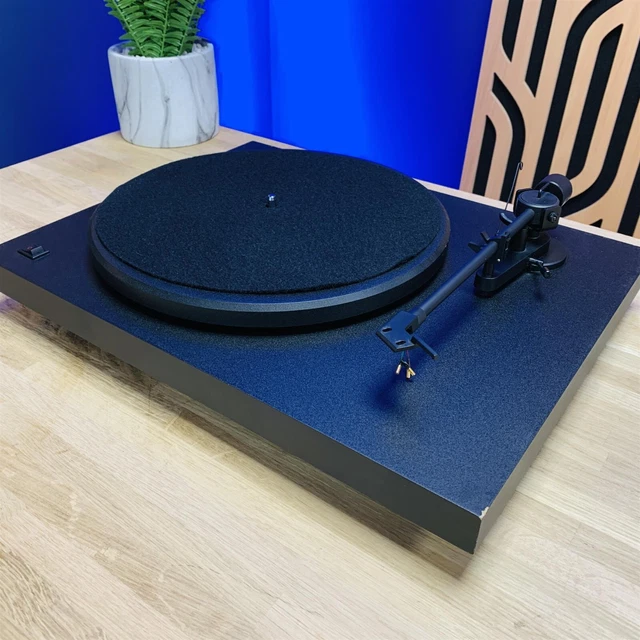 PRO-JECT DEBUT II Two-Speed Belt-Drive Manual Turntable (Spares or ...