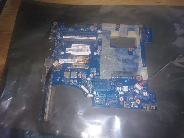 LENOVO G575 MOTHERBOARD PAWGD LA-6757P AMD C-50 CPU - M85 £13.99 ...