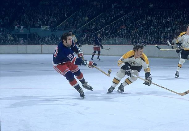 BOSTON BRUINS BOBBY Orr in action vs New York Rangers Bill F - 1972 Old ...