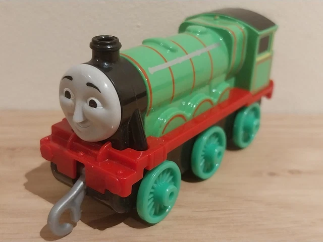 THOMAS AND FRIENDS - Henry Trackmaster Push Along toys Mattel 2018 £6. ...