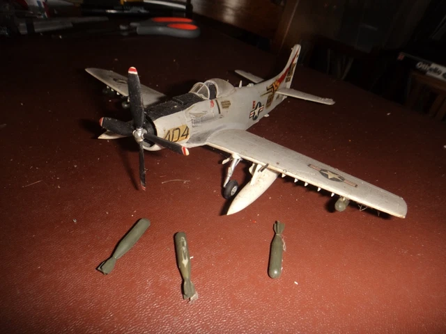 AIRFIX (?) 1/72 scale model aircraft Douglas A1 Skyraider spares ...