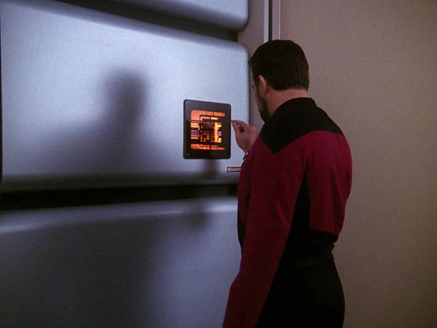 JONATHAN FRAKES AS Commander William T Riker in Star Trek 1990 TV Old ...