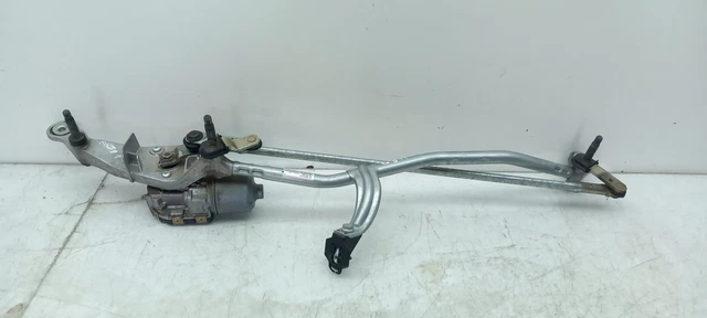 A2058208102 MOTEUR ESSUIE-GLACE av pour MERCEDES-BENZ C-CLASS (W205) C ...