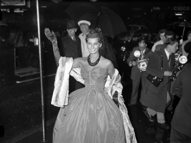 SOPHIA LOREN AT The Film Premier Of 'The Key' 1958 Old Photo $9.00 ...