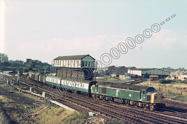 35MM ORIGINAL COLOUR SLIDE OF A GREEN LIVERY CLASS 40 AT CHESTER IN ...