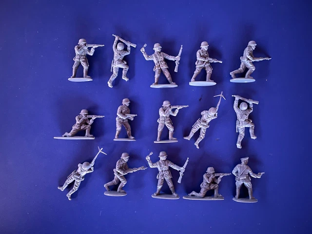 MATCHBOX TOY SOLDIERS German Infantry 1/32 Scale WW2 Set of 15 £14.99 ...