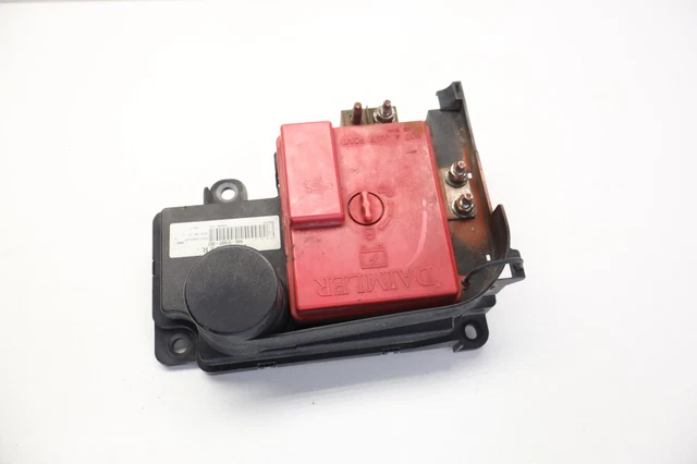 2018-2025 FREIGHTLINER CASCADIA Battery Access Daimler Main Power ...
