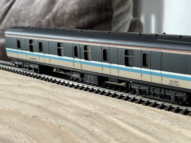 LIMA 305346 BR Mk1 Full Brake Coach 92128 NEA (DH) ScotRail - OO Gauge ...