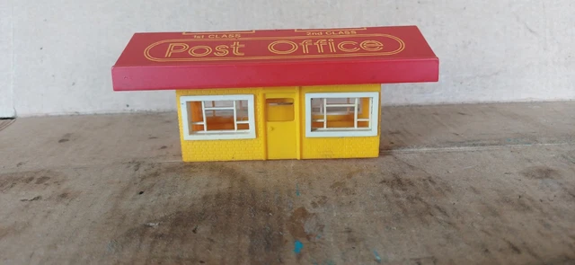 HORNBY OO GAUGE Postman Pat Post Office/Station Free P&P £15.00 ...