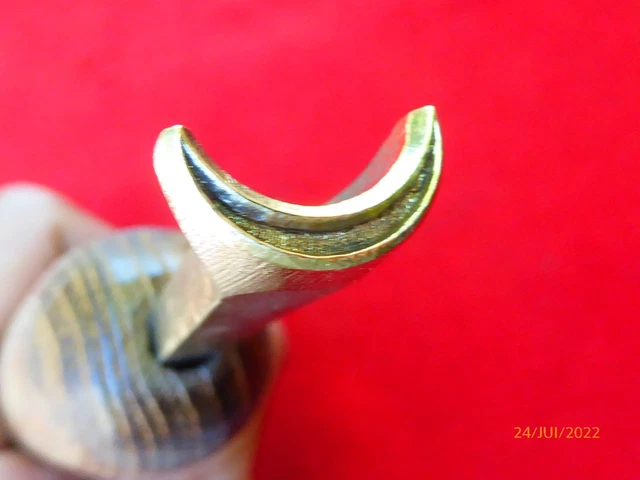 FLEURON FER À dorer outil ancien relieur reliure n°118 croissant EUR 29 ...