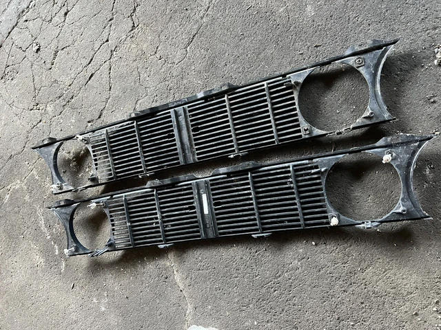 VW GOLF MK1 Caddy Mk1 Front Grill x 2 Genuine VW HELLA £50.00 - PicClick UK