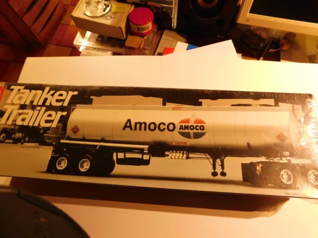TANKER TRAILER AMOCO ( semi-remorque citerne ) amt 1/25ème EUR 45,00 ... TANKER TRAILER AMOCO ( semi-remorque citerne ) amt 1/25ème EUR 45,00 ...
