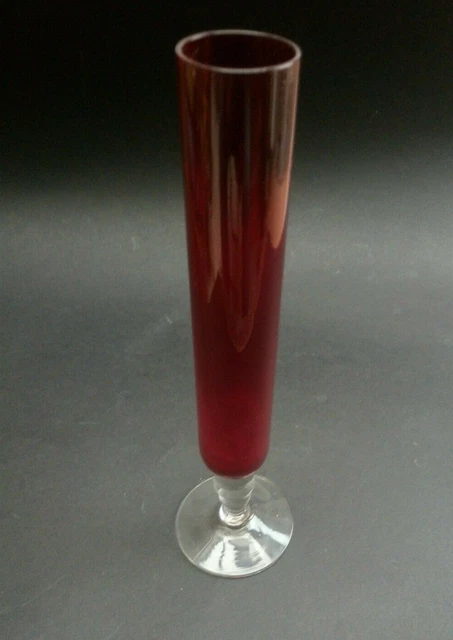 VINTAGE TALL RUBY Red Bud Vase Straight Sided Ribbed With A Clear Foot ...