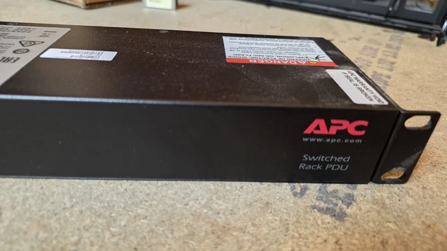 APC AP7921B 1U 203-230V PDU 8 Outlet Power Distribution Rack - Black 0. ...