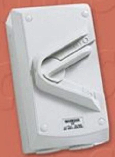 CLIPSAL WHB-SERIES SURFACE SWITCH 500V 4-Pole Weather Protected GREY ...