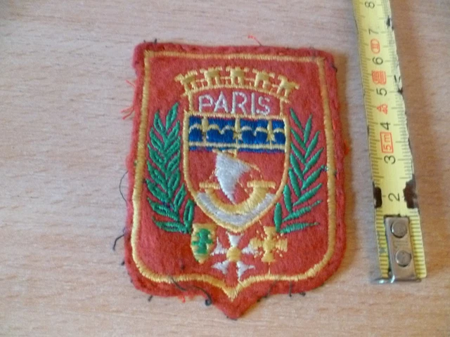 (E5) ECUSSON Ancien Tissu A Coudre Blason Heraldique Paris EUR 3,00 - PicClick FR