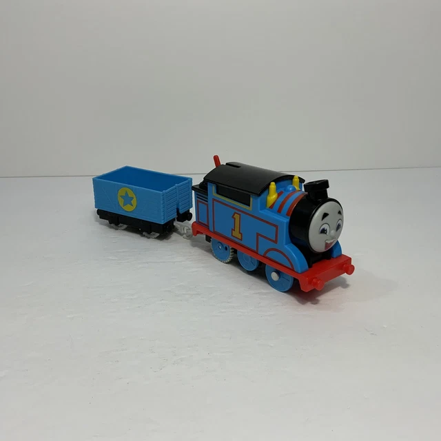 THOMAS & FRIENDS Trackmaster Motorized Thomas The Tank Engine Train w ...