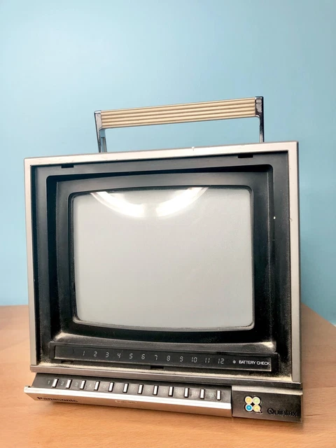 PANASONIC QUINTRIX TC-800G - 8” CRT Colour TV/Gaming 4:3 Aspect - BNC ...