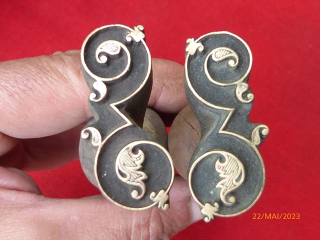 FLEURON FER À dorer outil ancien relieur reliure X10 EUR 75,00 ...