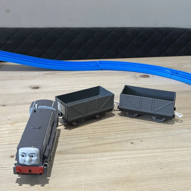 THOMAS TRACKMASTER DENNIS battery train £7.00 - PicClick UK