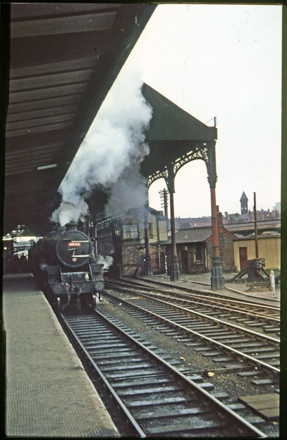 ORIGINAL RAILWAY COLOUR Slide Preston Station Black 5 No. 45444 c1962 £ ...