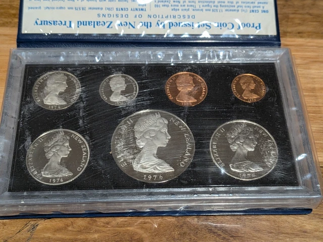 1976 NEW ZEALAND Proof Coin Set with Seven Coins in Blue Wallet $45.00 ...