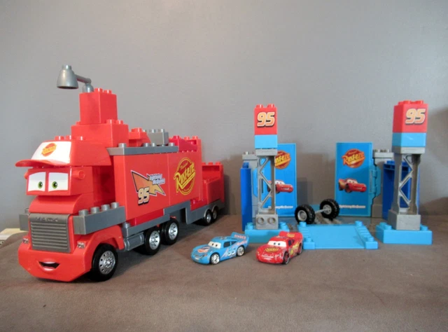 DISNEY PIXAR CARS MACK - MEGA BLOCKS - Mc Queen Flash Truck/Garage £25. ...