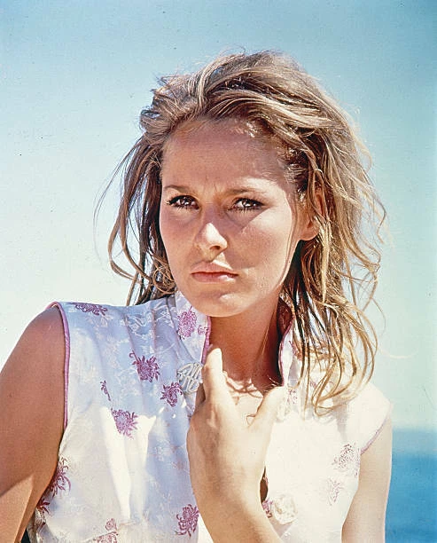 URSULA ANDRESS JAMES Bond Dr No movie actress OLD PHOTO 87 £4.01 ...