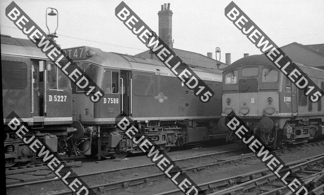 OLD 35MM NEGATIVE.BRITISH Railway Diesel Locomotives No.D5227 & D7596..#0068 £0.99 - PicClick UK