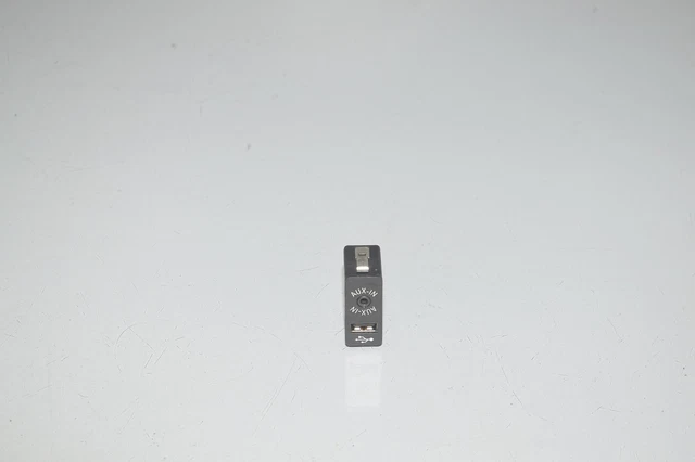 BMW F16 X6 F48 F25 F26 F15 F85 F86 USB Aux IN Prise 9266607 84109266607 ...