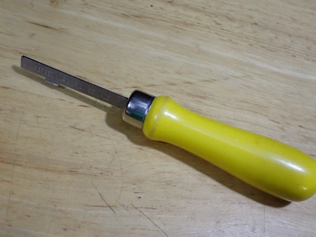 BERGEON 6115 WATCHMAKERS Case Opener with Lever for Pressure Back Covers VG used £36.25 ...