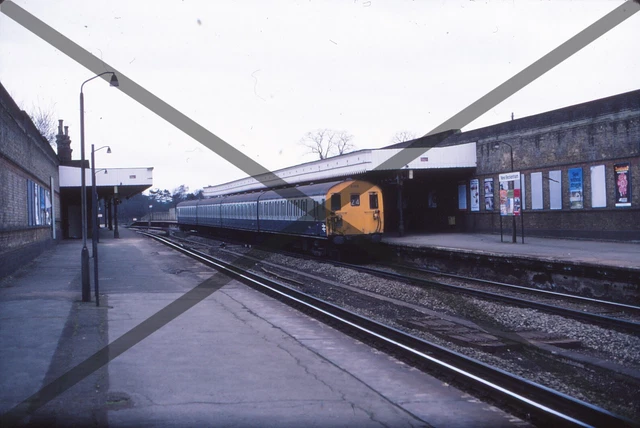 RAILWAY LOCOMOTIVE 35MM Slide – Class 415 4Epb At New Beckenham Station ...