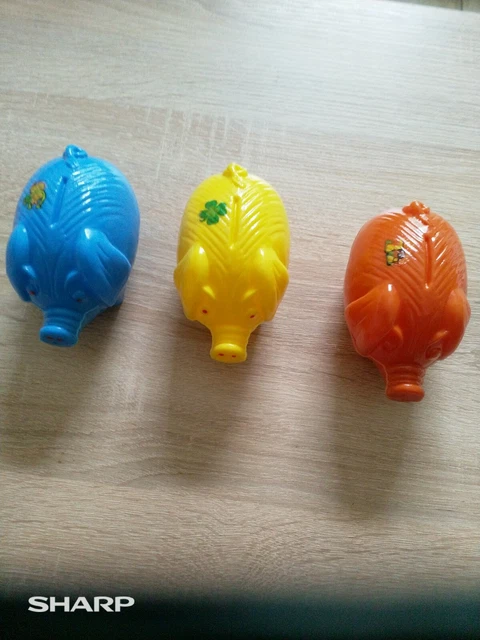 DDR SPARSCHWEIN, Plaste, ( 4 Stück ) DDR - Produkt bis 1989 EUR 16,00 ...