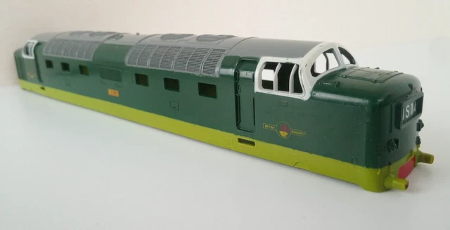 LIMA OO GAUGE EE Type 5 / Class 55 Deltic Diesel Loco Body BR Green ...