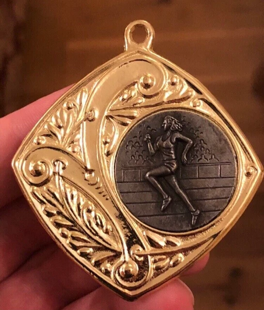 VINTAGE RUNNING ATHLETICS Sports Medal 1980s £0.99 - PicClick UK