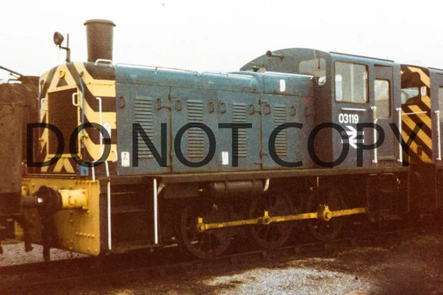 UK DIESEL TRAIN Railway Photograph Of Class 03 03119 Loco. Rm03-26 £1. ...